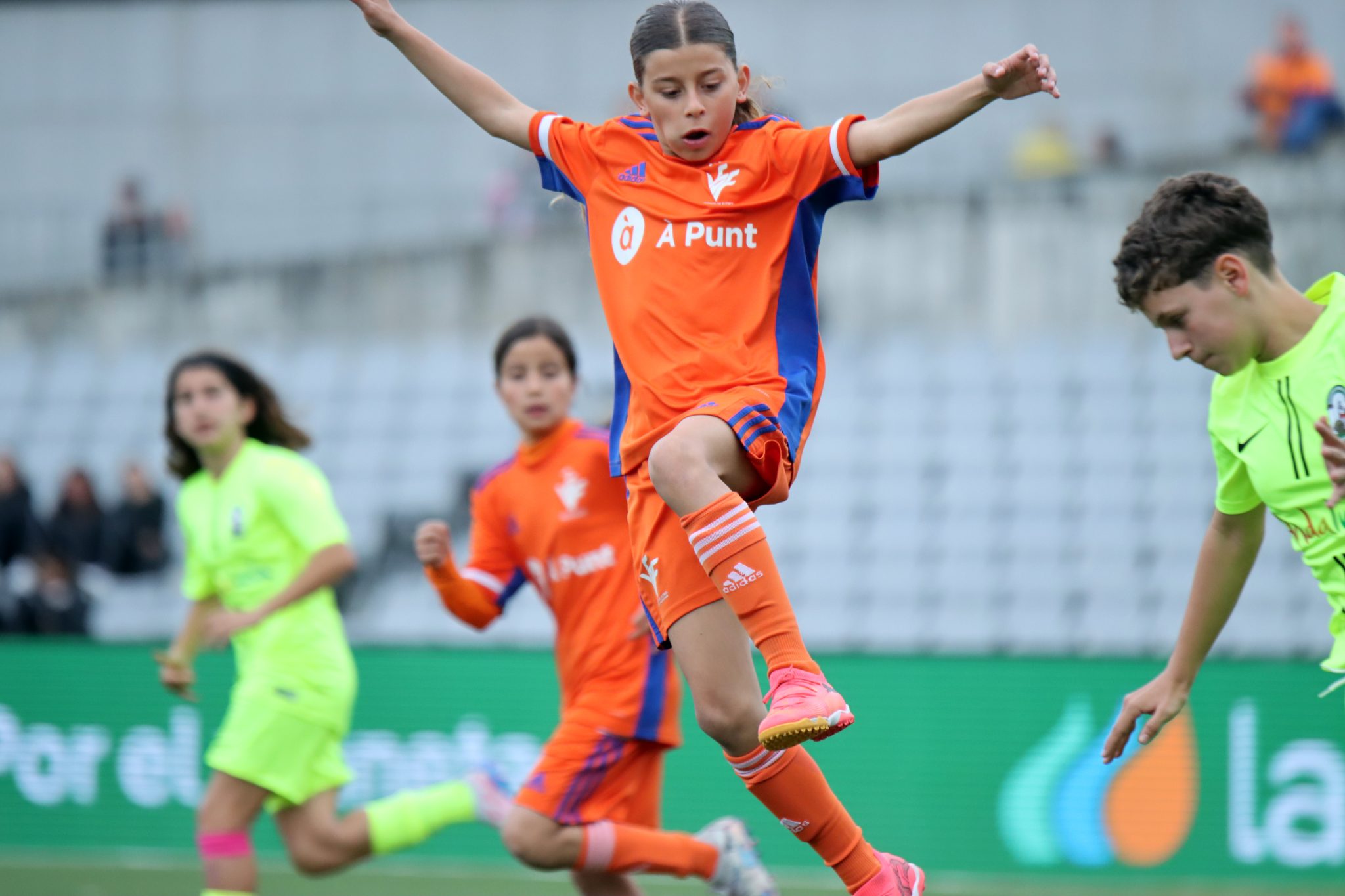98 clubes, presentes en la reunión anual Valenta de la FFCV para ...